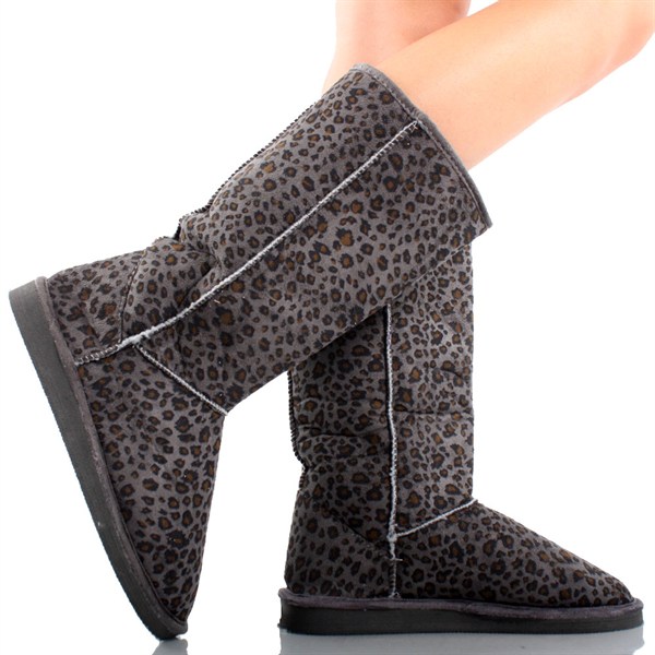Leopard Print Boots on Luulla